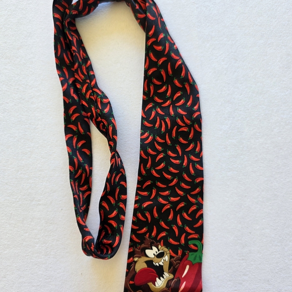 Warner Bros. | Accessories | Warner Bros Looney Tunes Taz Chili Pepper ...